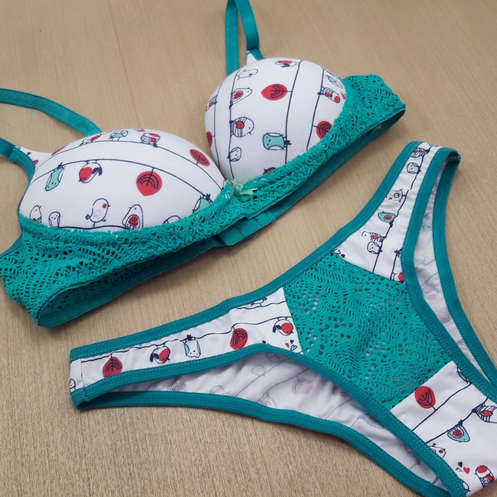 Conjunto Juvenil em Microfibra com Detalhe em Renda - Lingerie